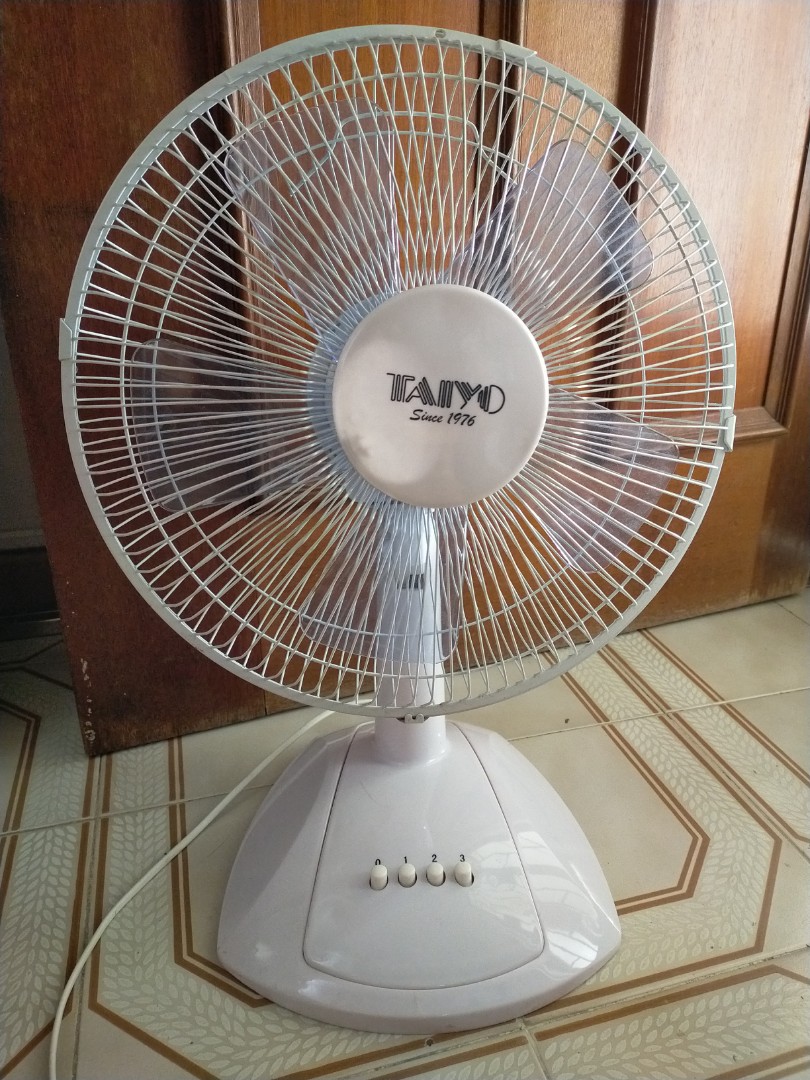 Taiyo Table fan FT124B, TV & Home Appliances, Air Conditioners ...