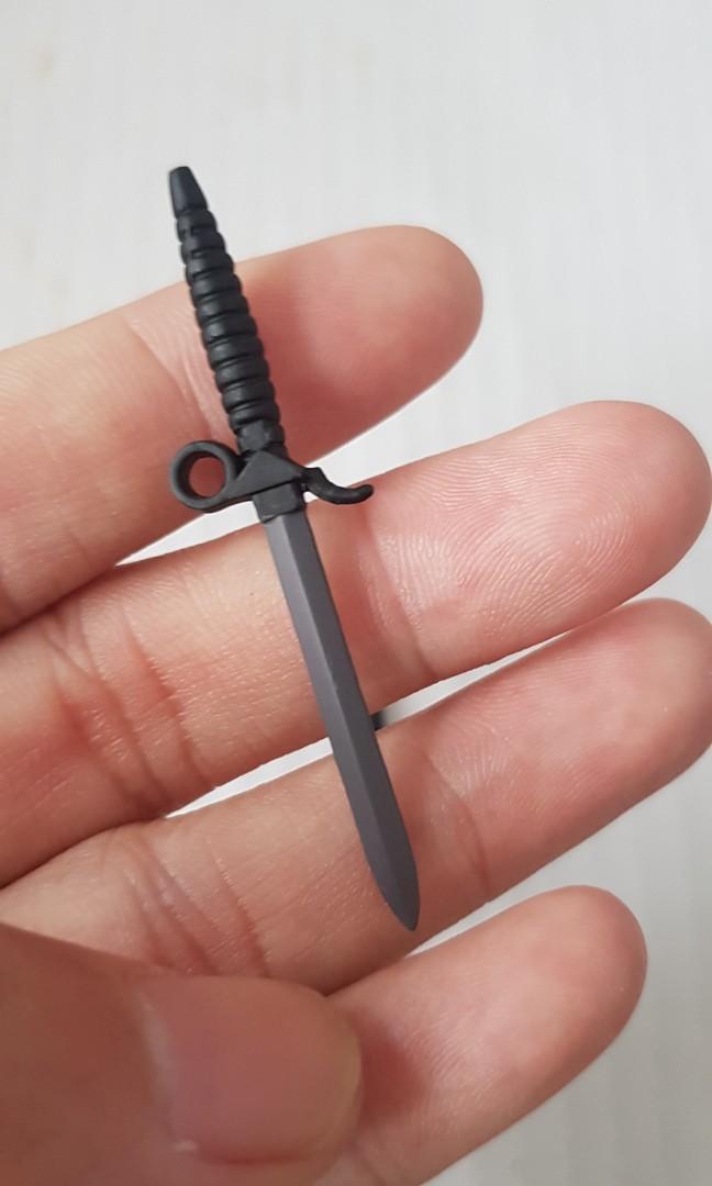 ZCWO 1/6 scale Ninja finger swords, Hobbies & Toys, Toys & Games on ...