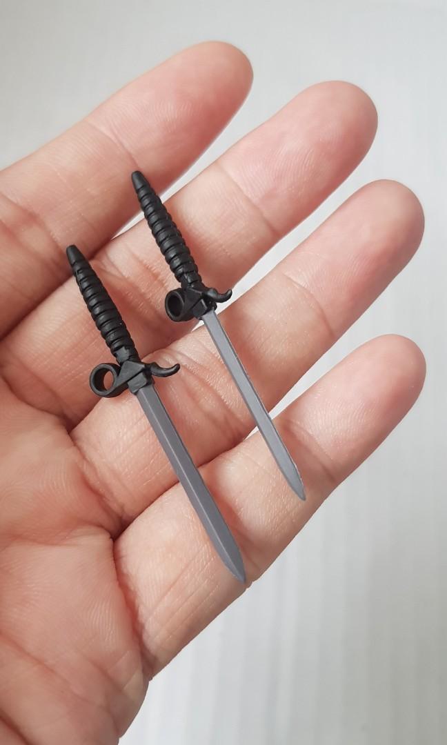 ZCWO 1/6 scale Ninja finger swords, Hobbies & Toys, Toys & Games on ...