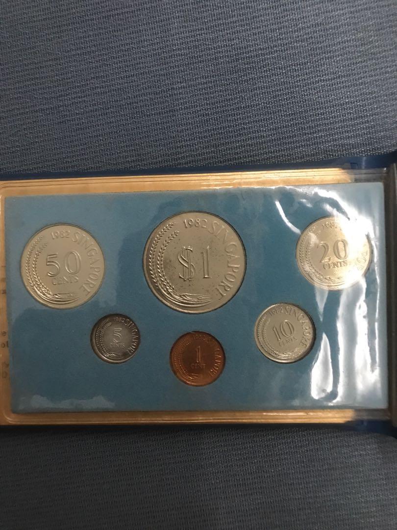 1982 Uncirculated Coin set, Hobbies & Toys, Memorabilia & Collectibles ...