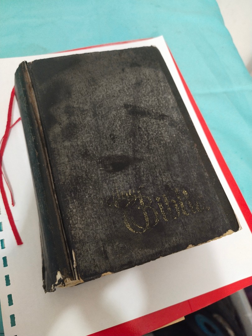 "Ang Biblia" Holy Bible in Tagalog/1982/415 pages, Hobbies & Toys ...