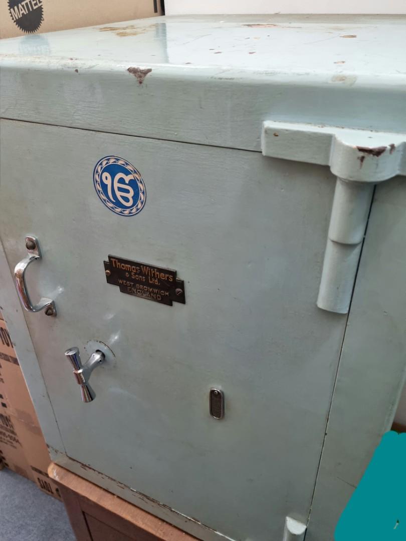 Antique 1940s Thomas Withers and Sons Cast Iron Safe (Repainted ...