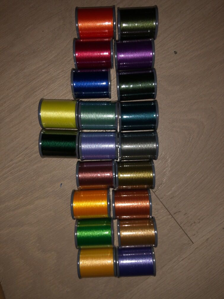 Brother 20 piece machine embroidery thread set, Hobbies & Toys ...