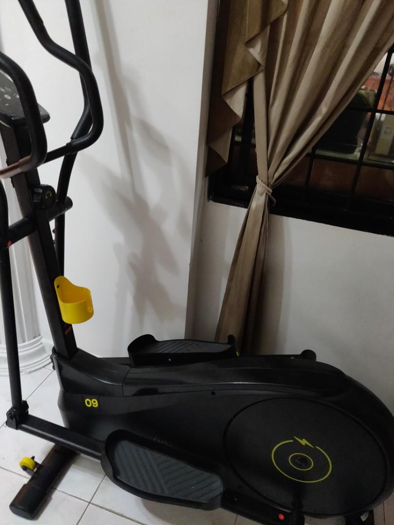 Decathlon Smart Cross Trainer EL500, Sports Equipment, Exercise ...