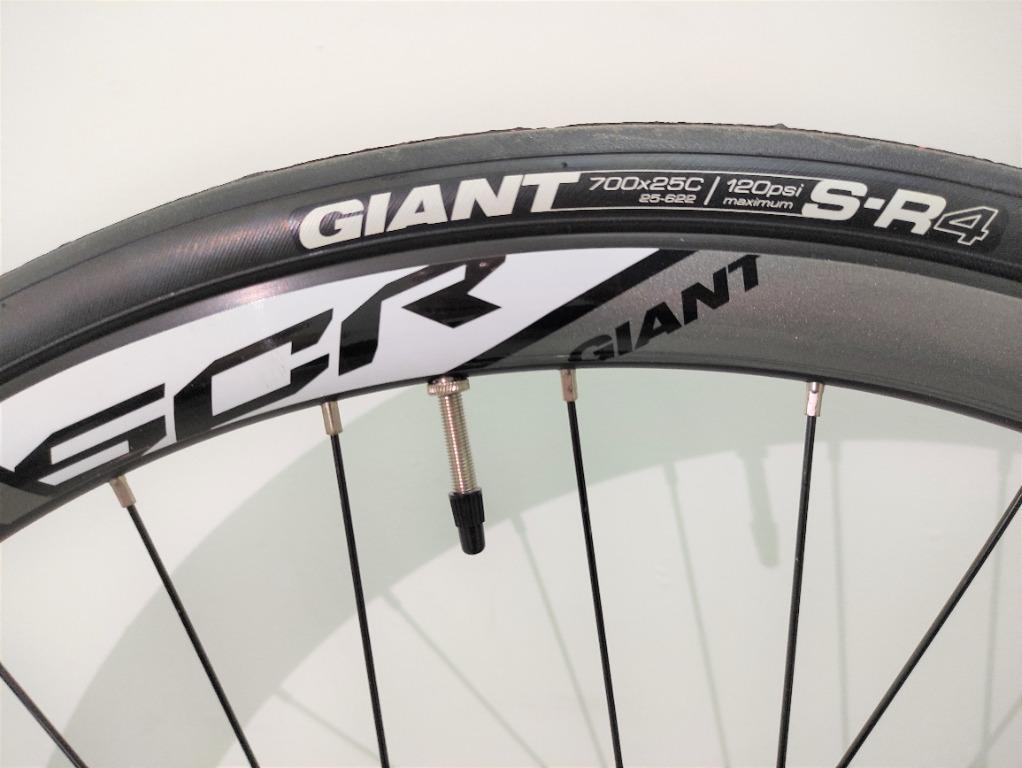 GIANT SCR Disc Road Bike, Sports Equipment, Bicycles & Parts, Bicycles ...