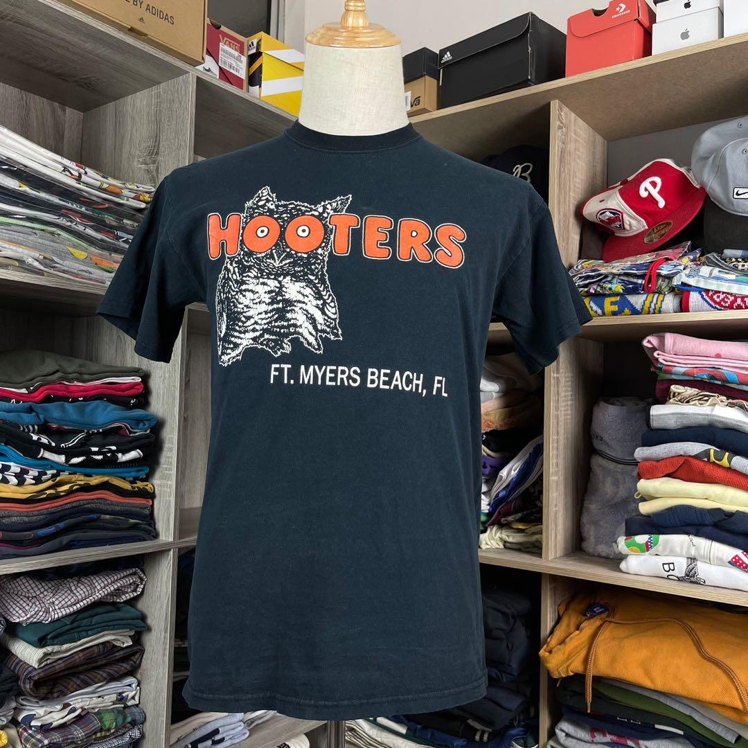 Hooters, Men's Fashion, Tops & Sets, Tshirts & Polo Shirts on Carousell