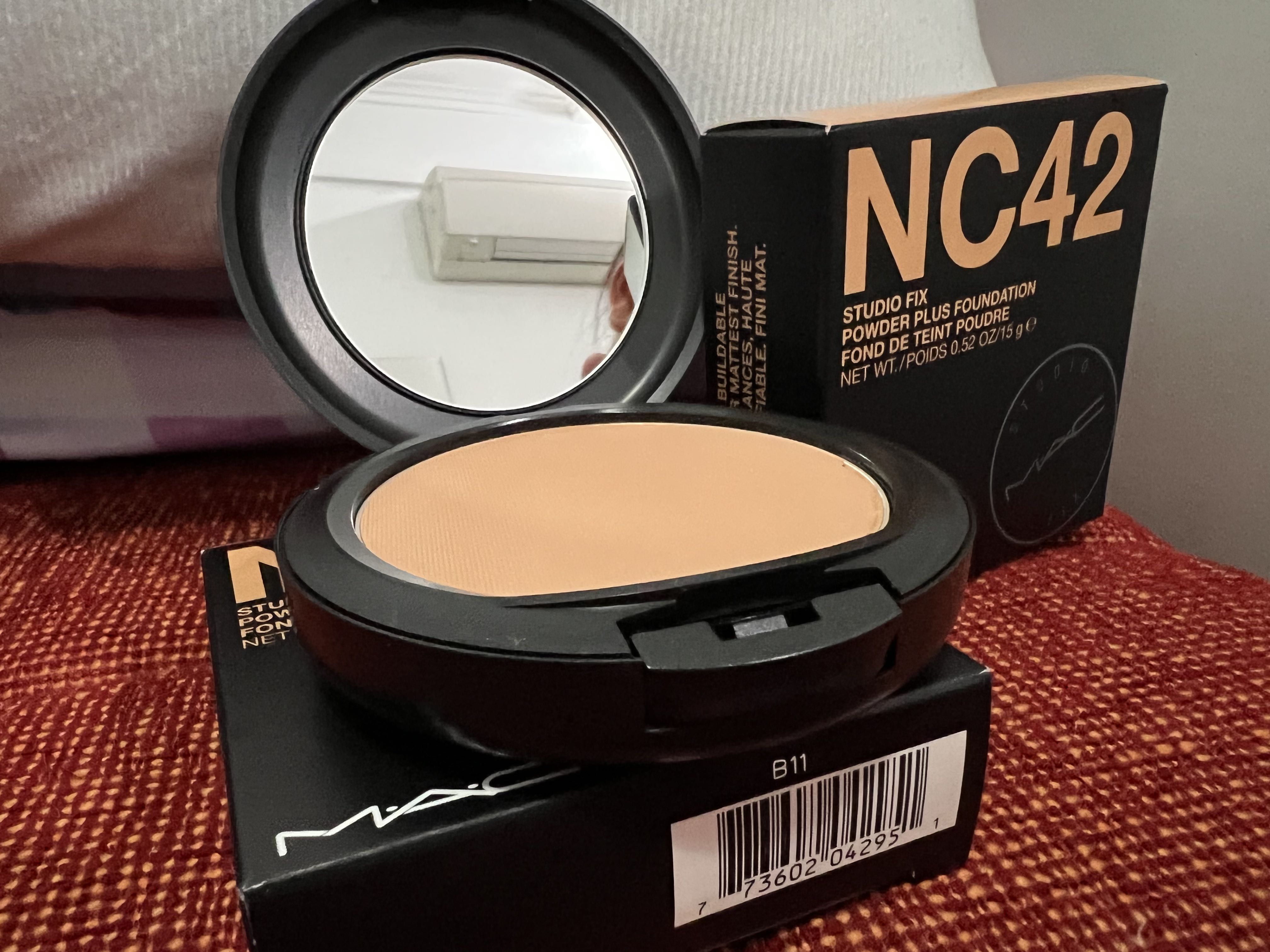 MAC Studio Fix Powder Plus Foundation (NC42), Beauty & Personal Care ...