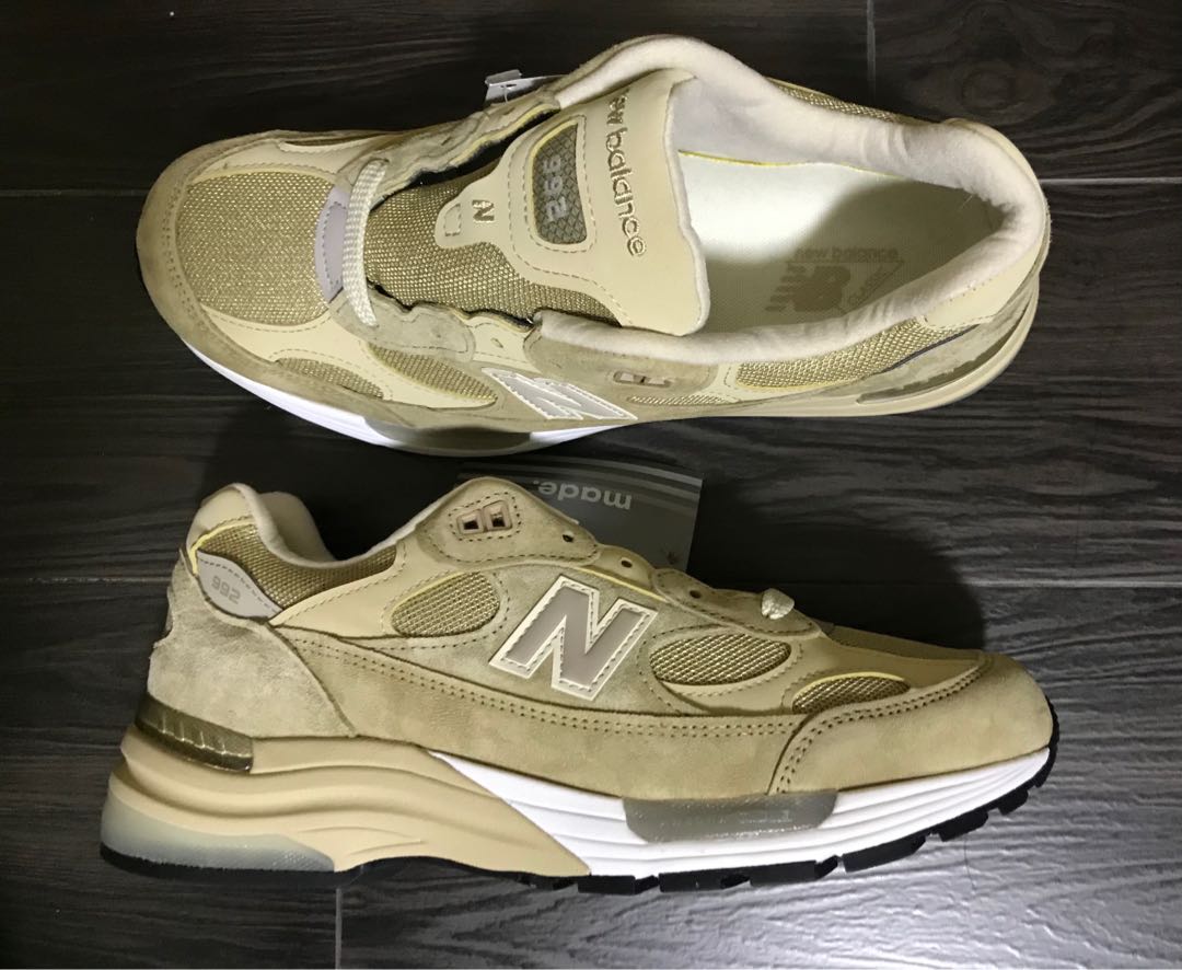 New Balance Tan 992, Men's Fashion, Footwear, Sneakers on Carousell