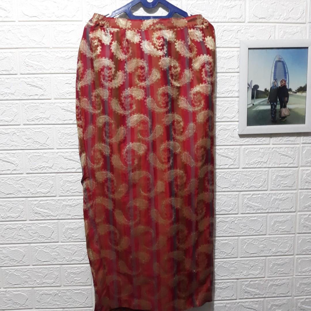 Set Busana Pesta Brokat & Songket / red gold cheongsam inspired ...