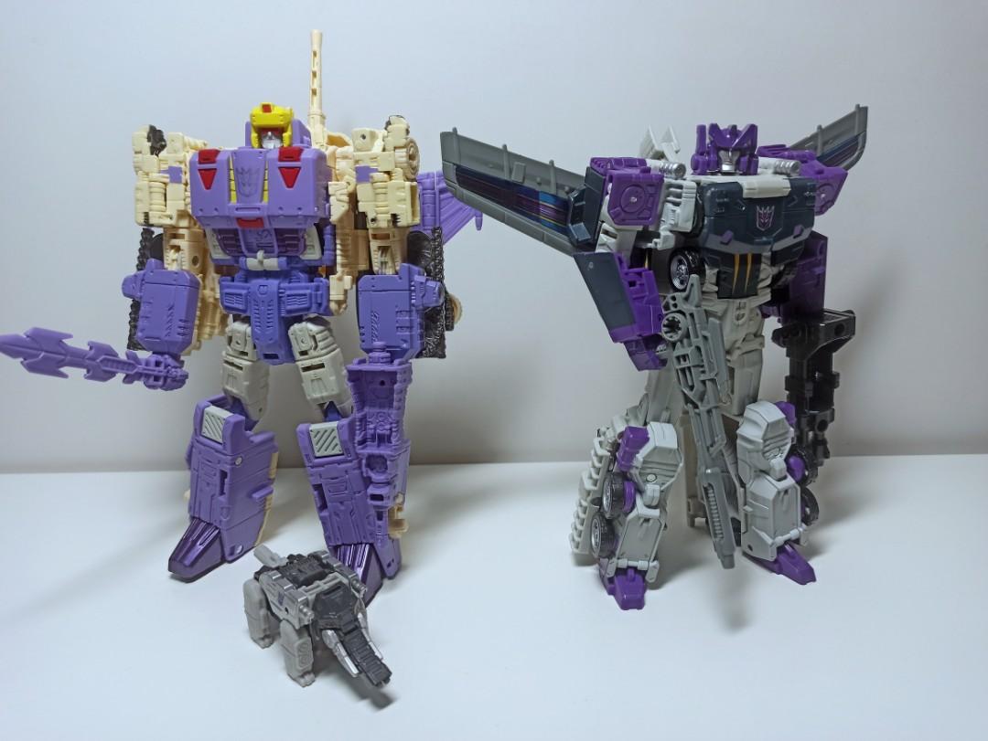 Transformers Voyager Takara LG Blitzwing and Hasbro Titans Return ...