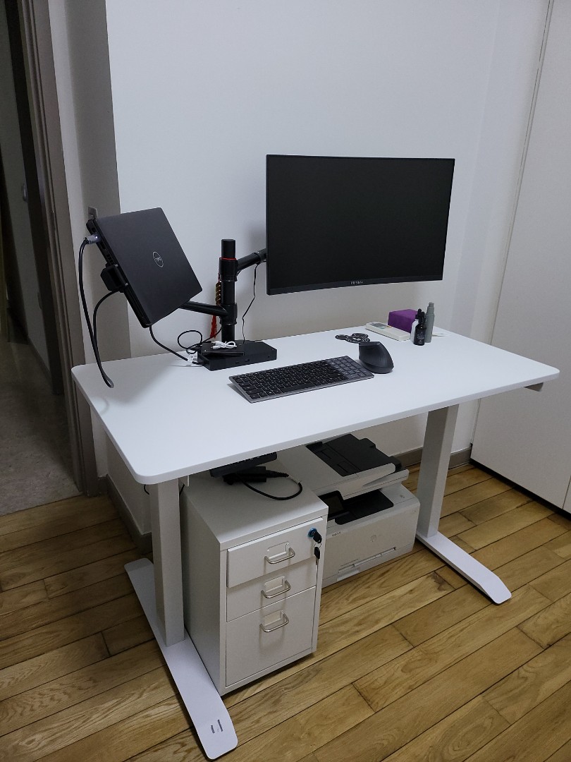 Electronic Study Table 60cm by 100cm. The table can be adjusted to ...