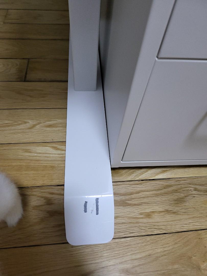 Electronic Study Table 60cm by 100cm. The table can be adjusted to ...