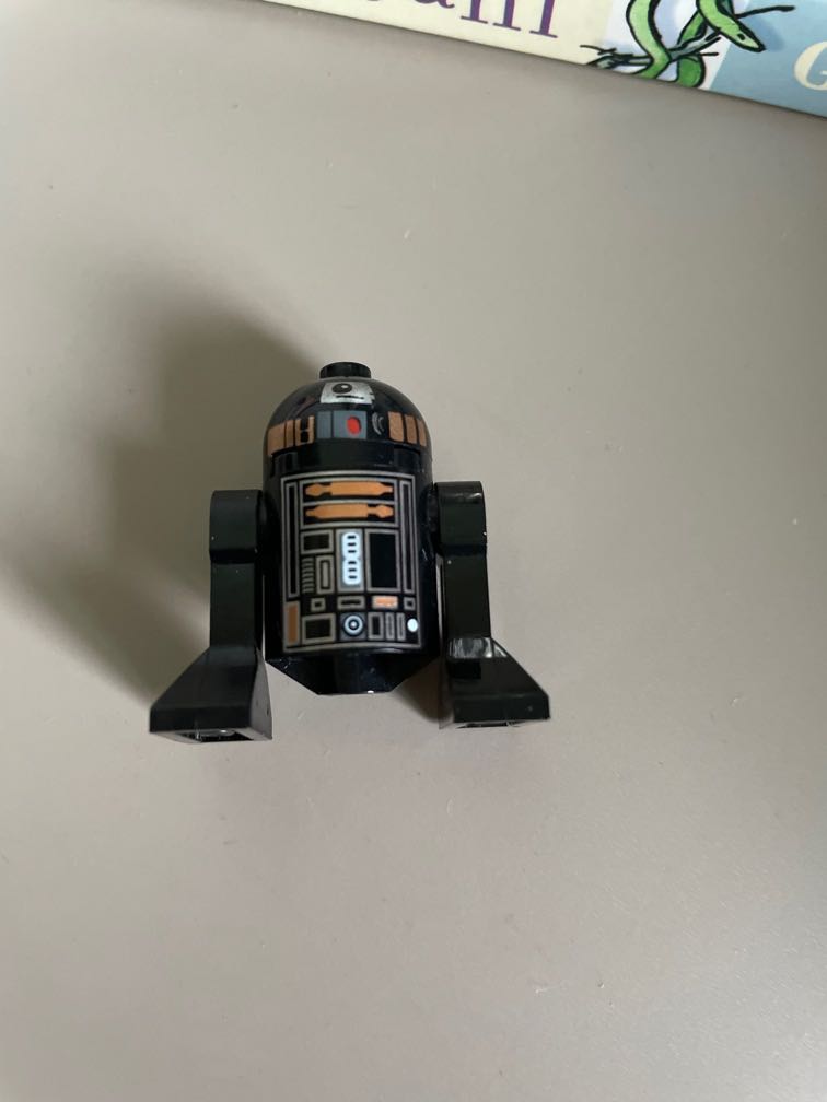 Lego Star Wars R2-Q5 astro Droid, Hobbies & Toys, Toys & Games on Carousell