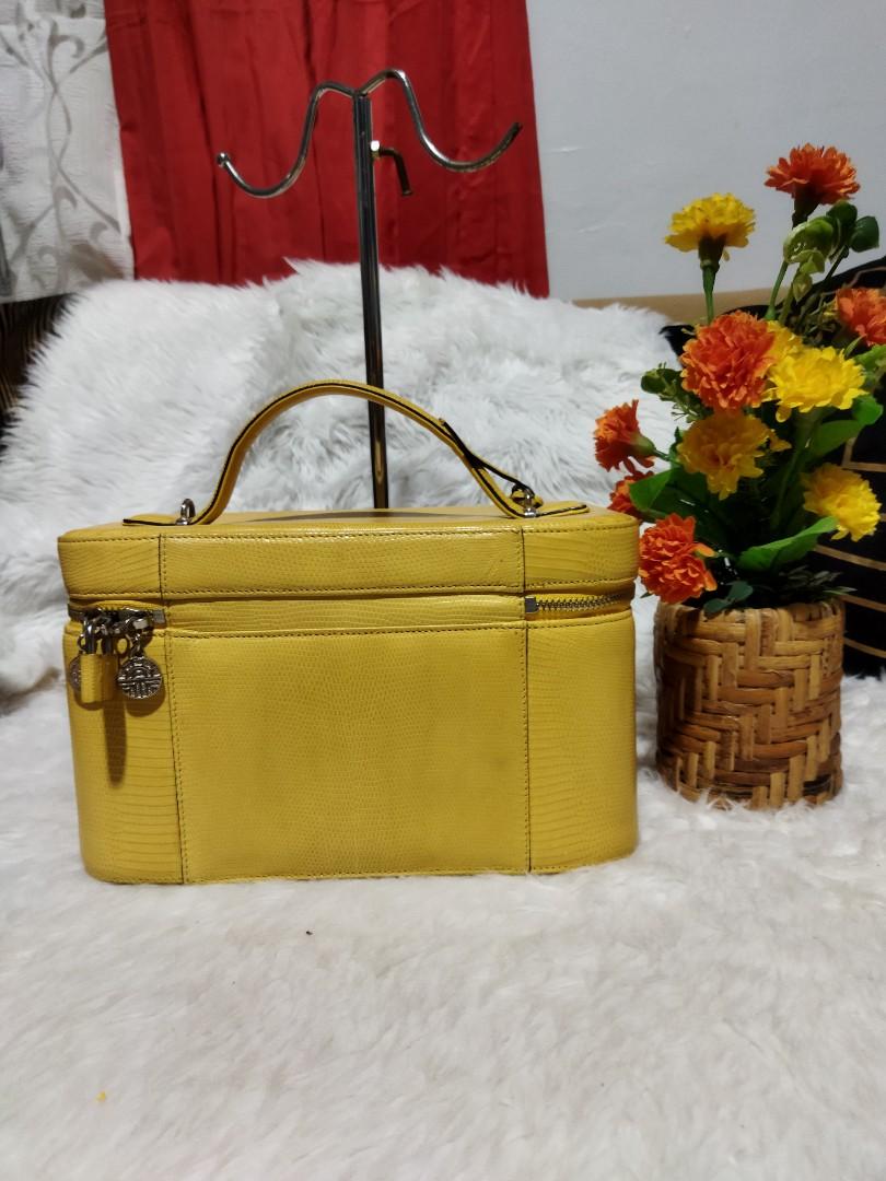Louis Feraud box bag, Luxury, Bags & Wallets on Carousell