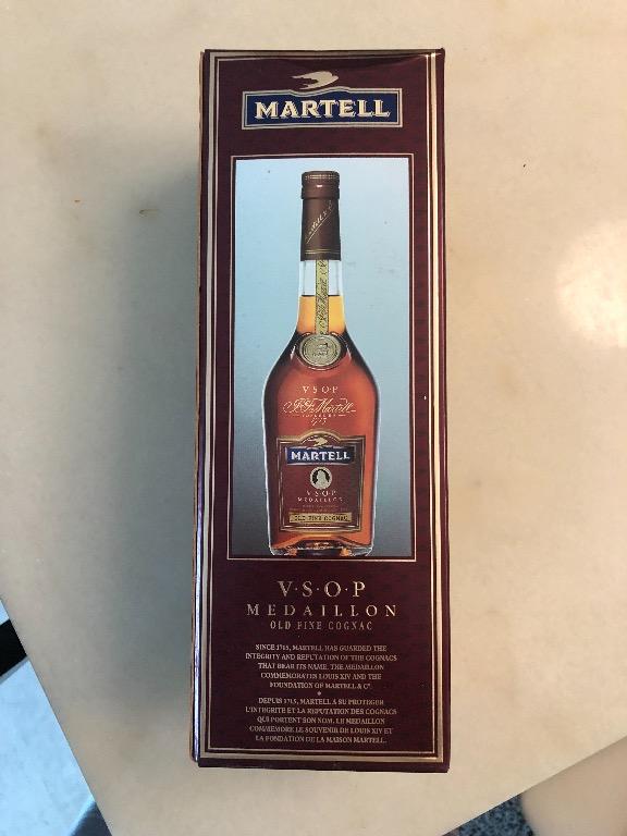 Martell VSOP Medallion Old Fine Cognac 1715, Food & Drinks, Alcoholic Beverages on Carousell