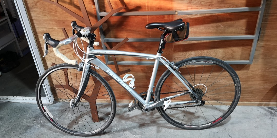 Polygon Helios C500 road bike with Shimano 105 groupset, Sports ...