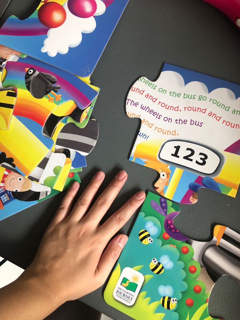 Wheels on the Bus puzzle, Hobbies & Toys, Toys & Games on Carousell