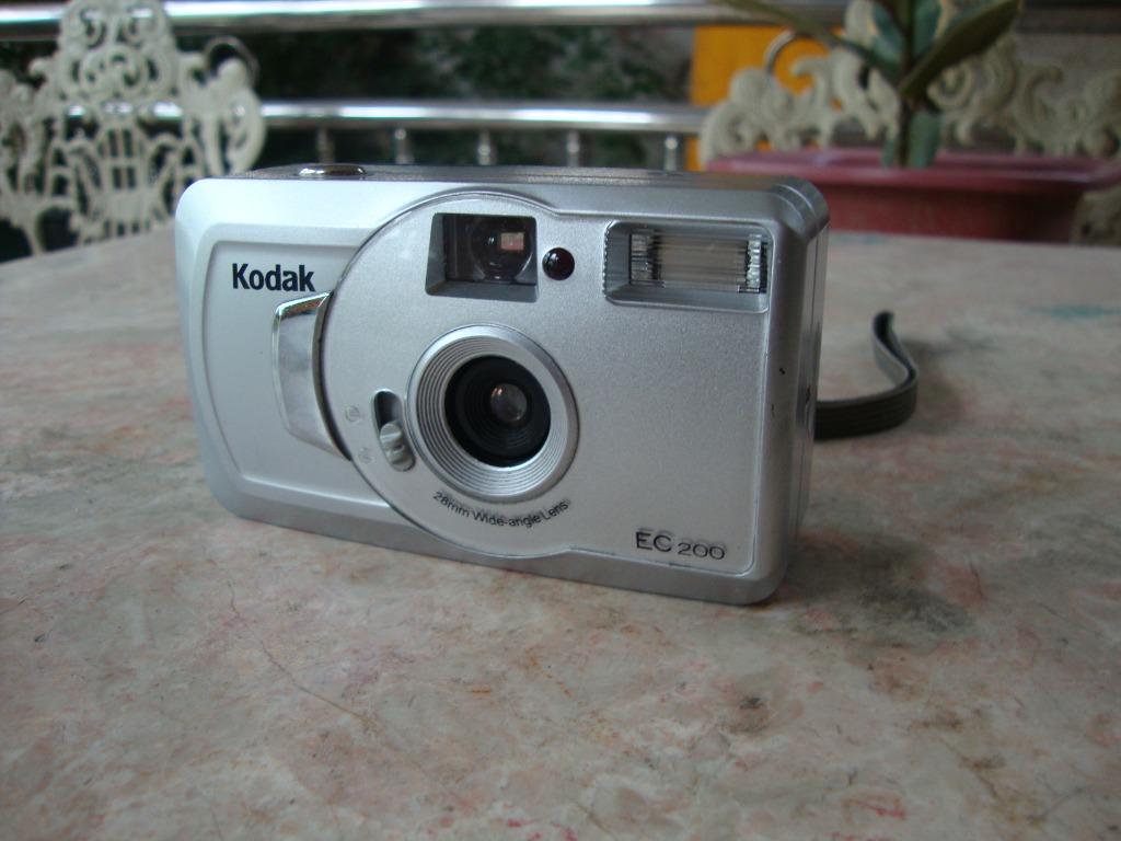 Kodak EC 200 Film Camera, Photography, Cameras on Carousell