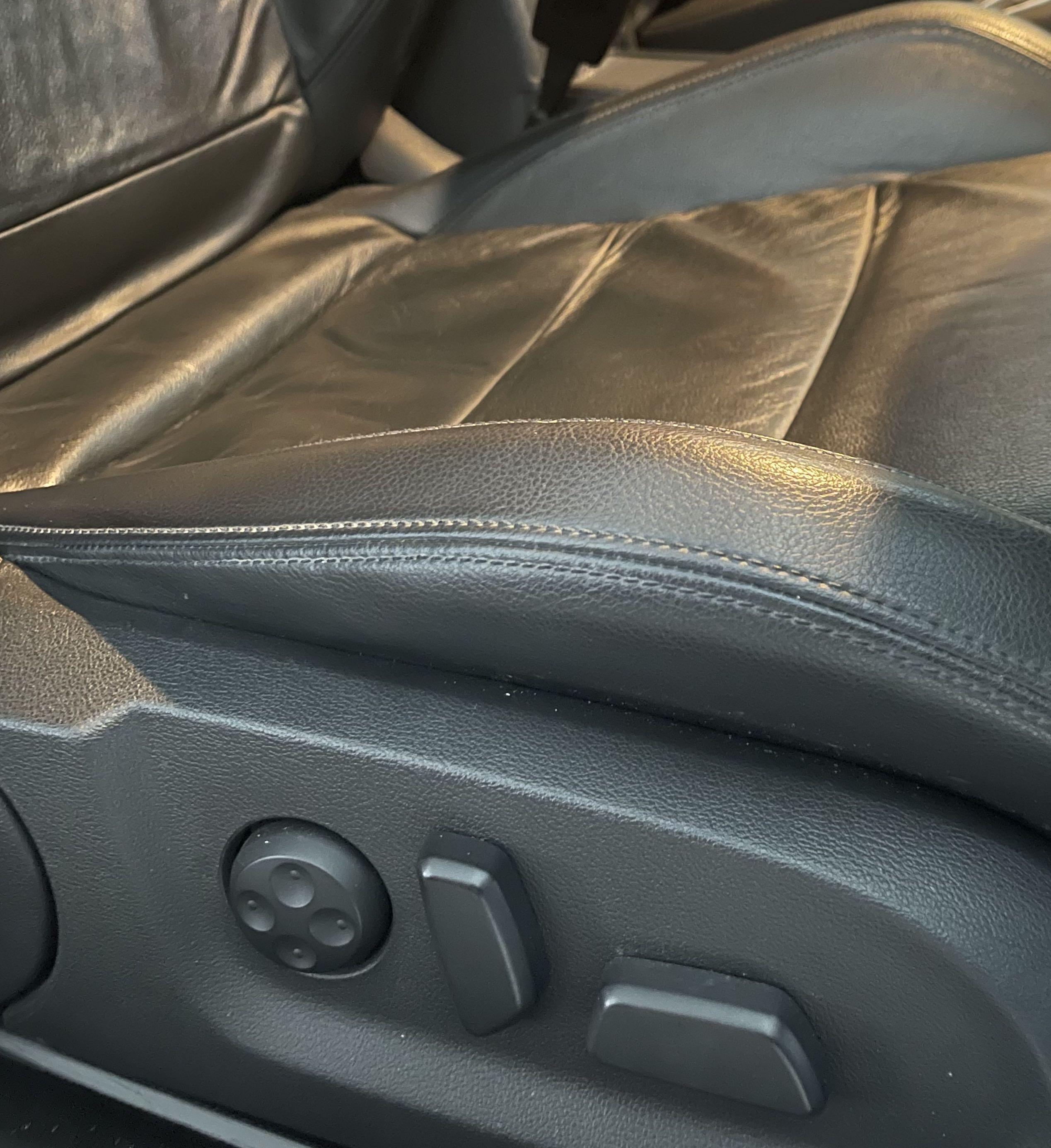 MK6 Golf R semi bucket seats, Car Accessories, Accessories on Carousell