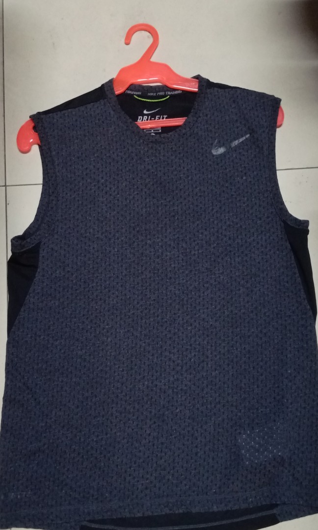 Nike mens sando, Men's Fashion, Activewear on Carousell