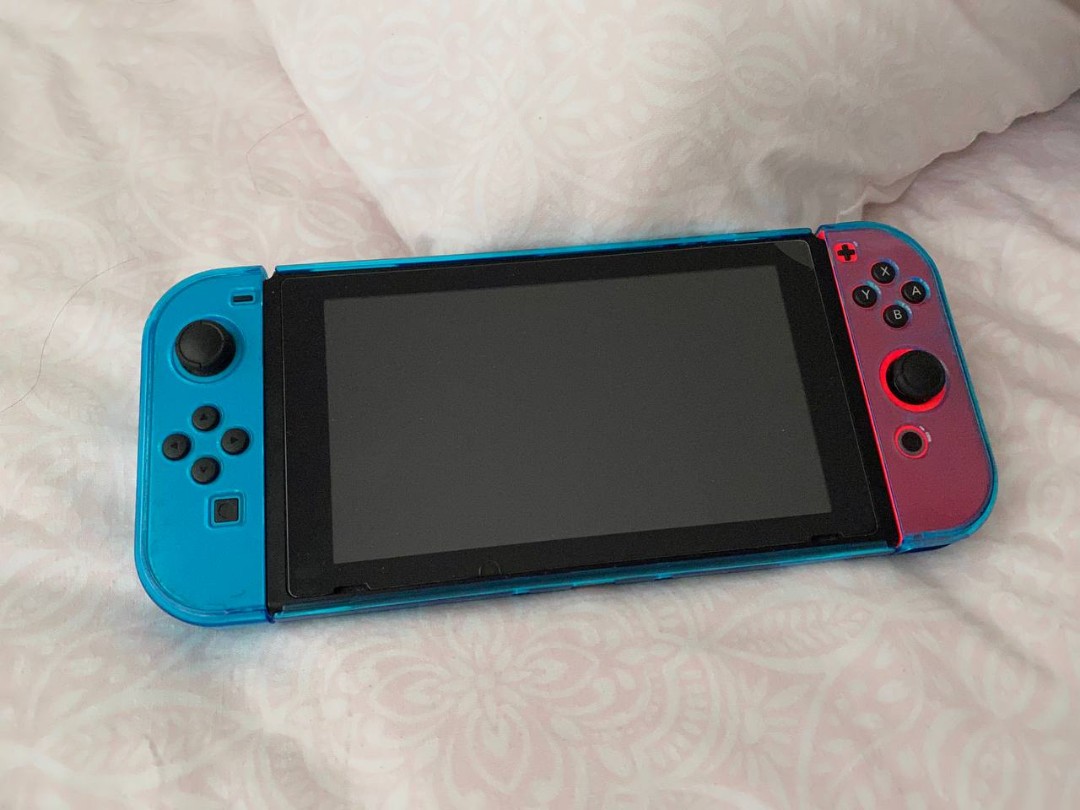 Nintendo switch console gen 1, Video Gaming, Video Game Consoles ...