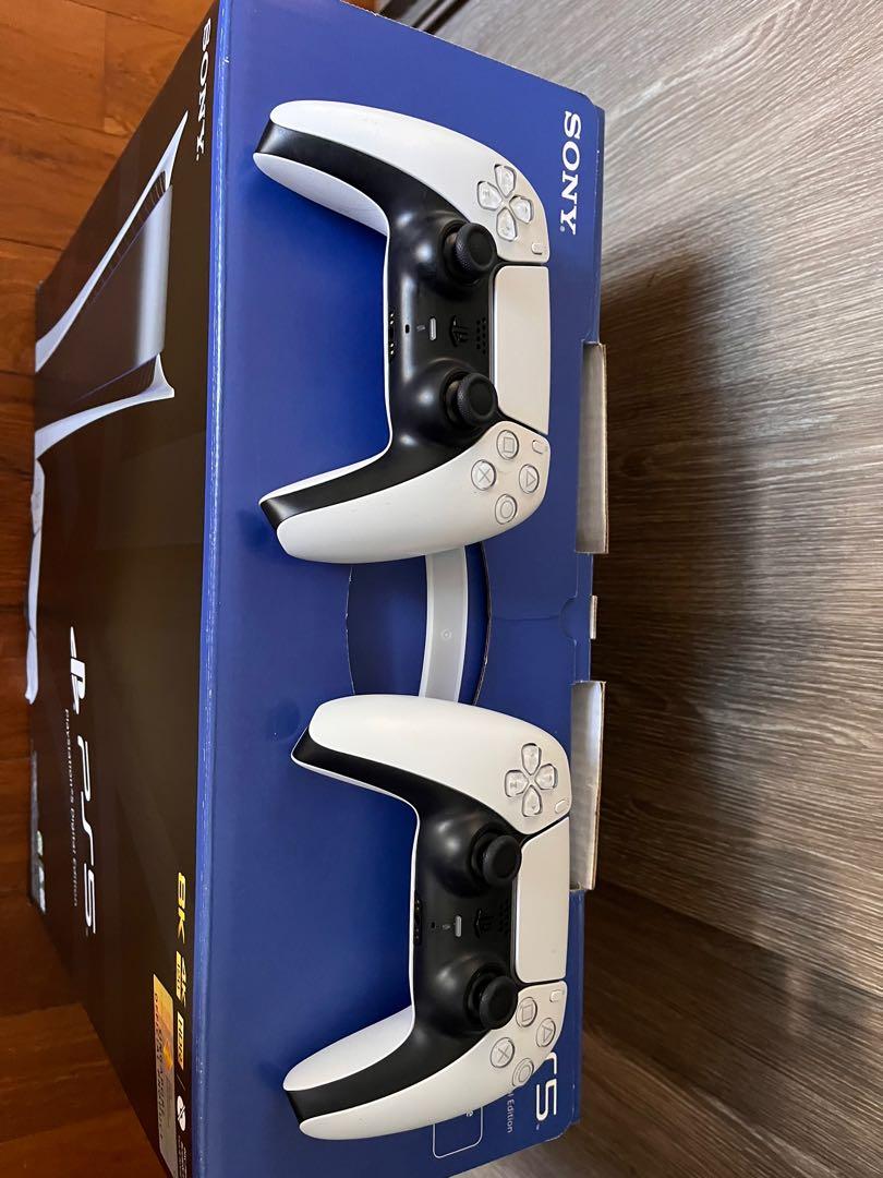 PS5 digital edition - Singapore version with 2 controllers, Video ...