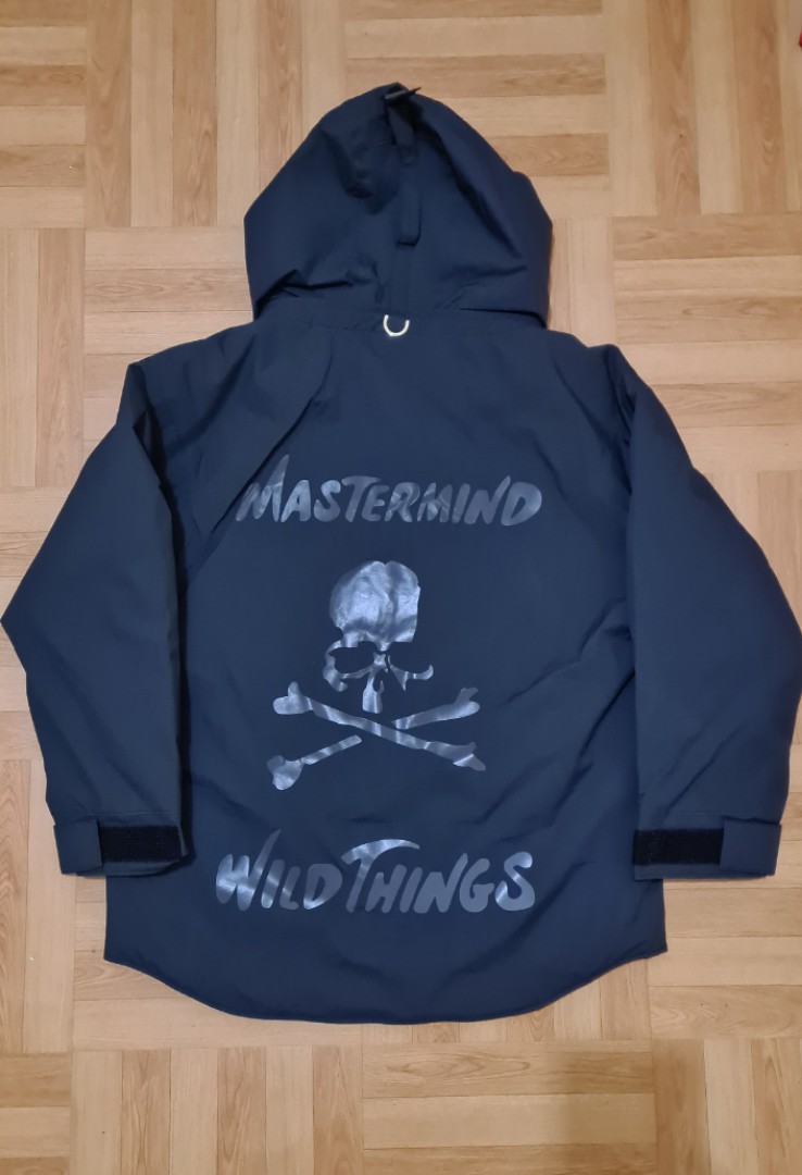 WILD THINGS x Mastermind Japan waterproof reflective logo, 男裝, 外套及戶外衣服 ...