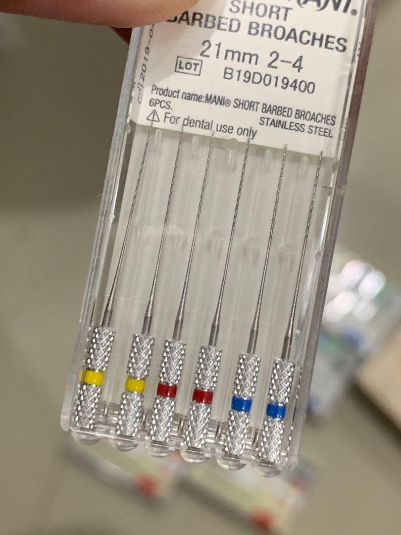 Barbed Broaches, Looking For on Carousell