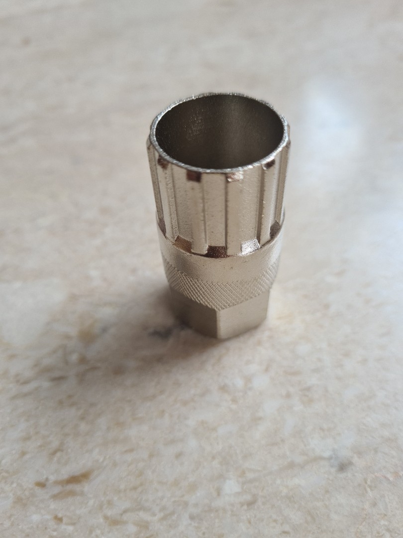 Cassette / Disc Rotor Removal tool, Sports Equipment, Bicycles & Parts ...