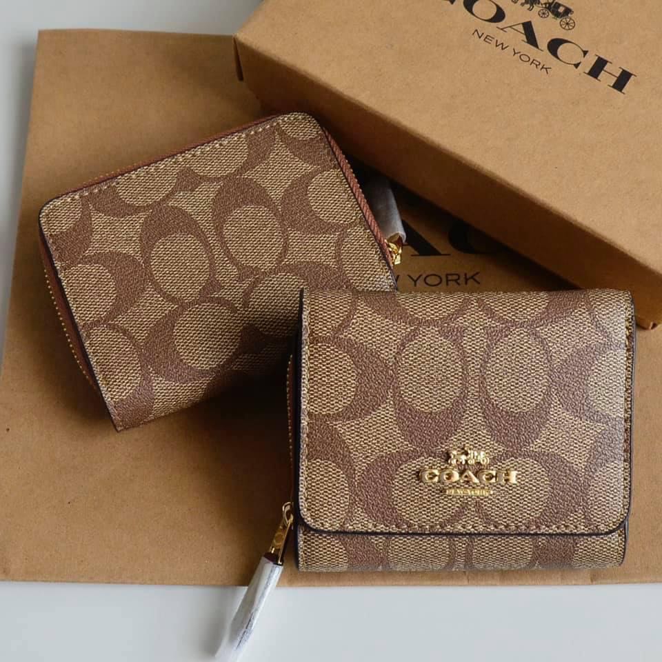 Coach Small Trifold Wallet in Signature, Women's Fashion, Bags ...