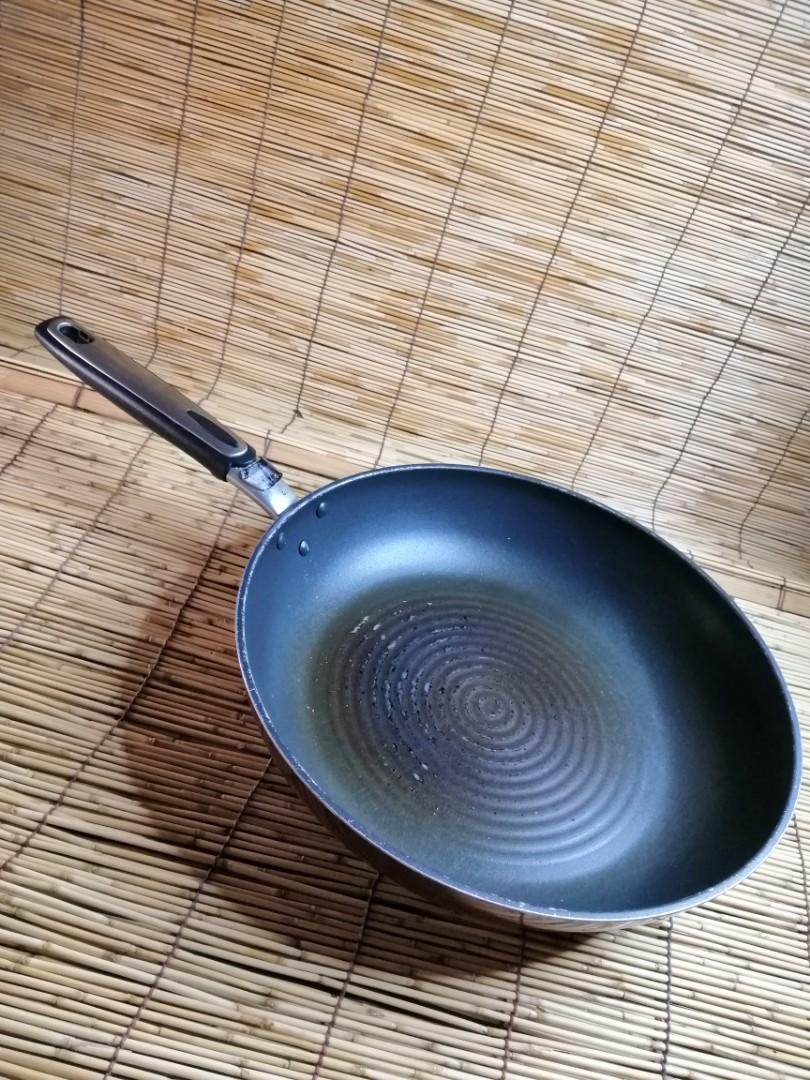Cooking Pan 12 inches Big Pan with Griddle grooves, Furniture & Home ...