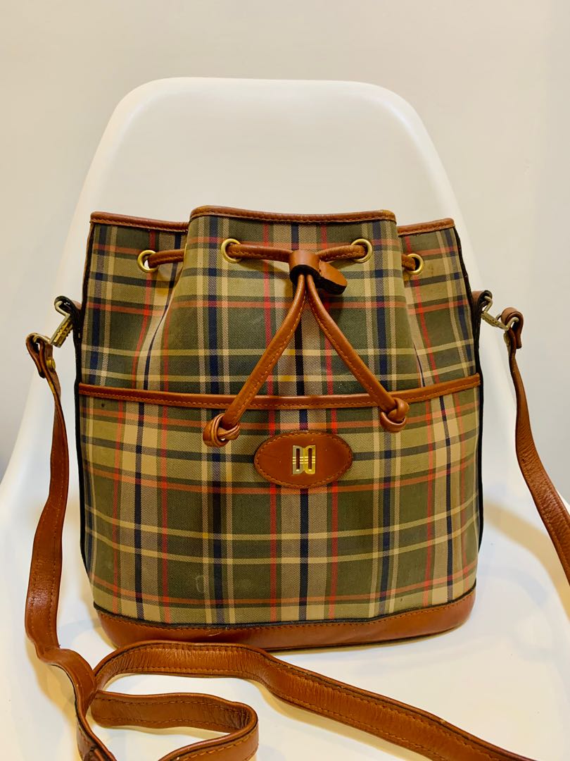 Daks Bucket Sling Bag, Women's Fashion, Bags & Wallets, Cross-body Bags ...