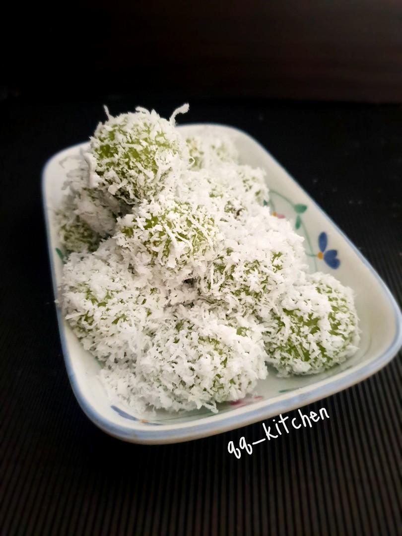 Homemade ondeh ondeh, Food & Drinks, Homemade Bakes on Carousell