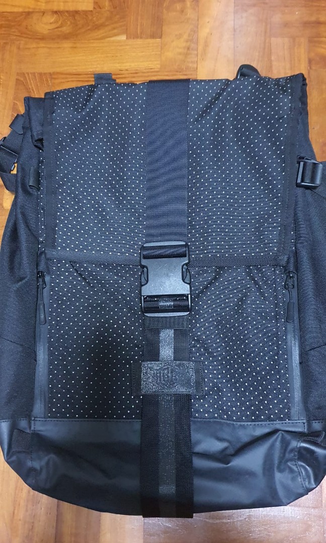 LBB Breakaway 27L, Men's Fashion, Bags, Backpacks on Carousell