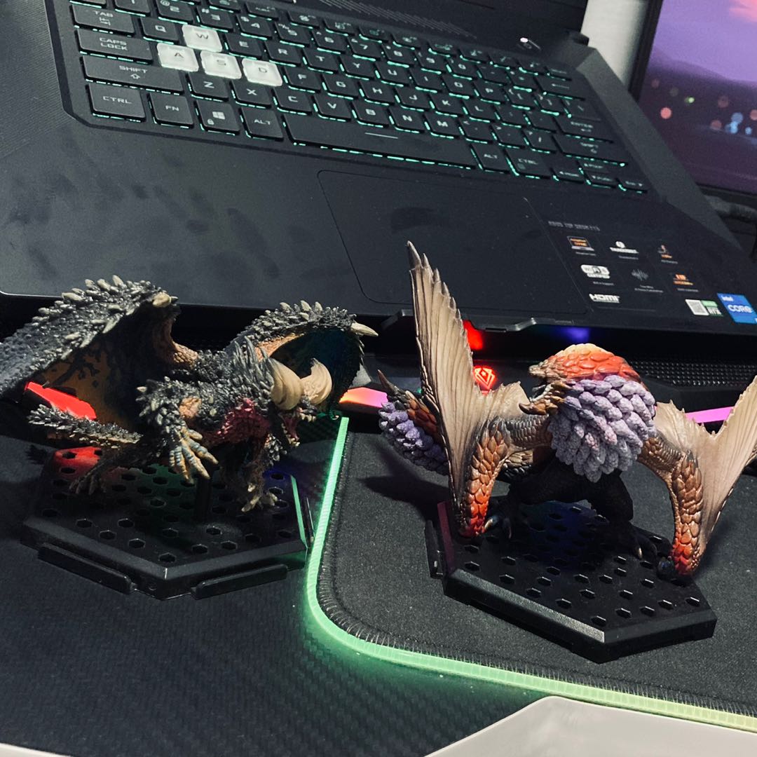 NERGIGANTE & BAZELGEUSE FIGURE BUILDER AS PACK W/ BOX, Hobbies & Toys ...
