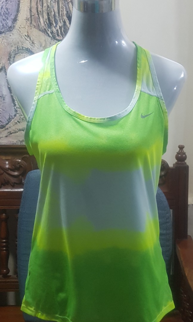 Nike dri-fit running razor back authentic, Women's Fashion, Activewear ...