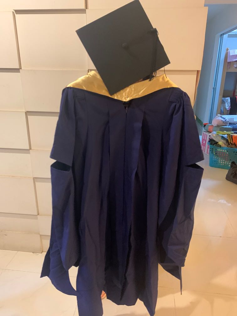 nus science graduation gown - s, Women's Fashion, Dresses & Sets ...