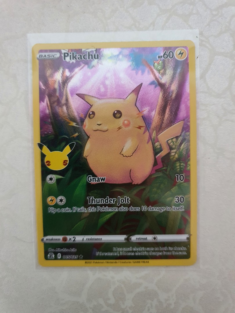 Pikachu Full Art - Celebrations (Pokemon TCG), Hobbies & Toys, Toys ...