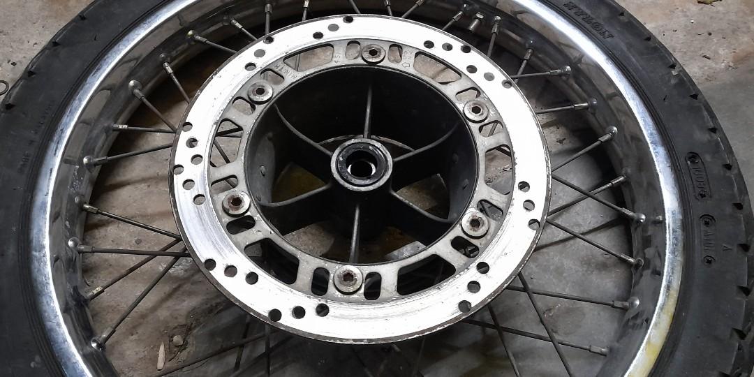 RIM DEPAN KAWASAKI KIPS LAMA KR150 VICTOR KRZ KRX, Motorbikes on Carousell