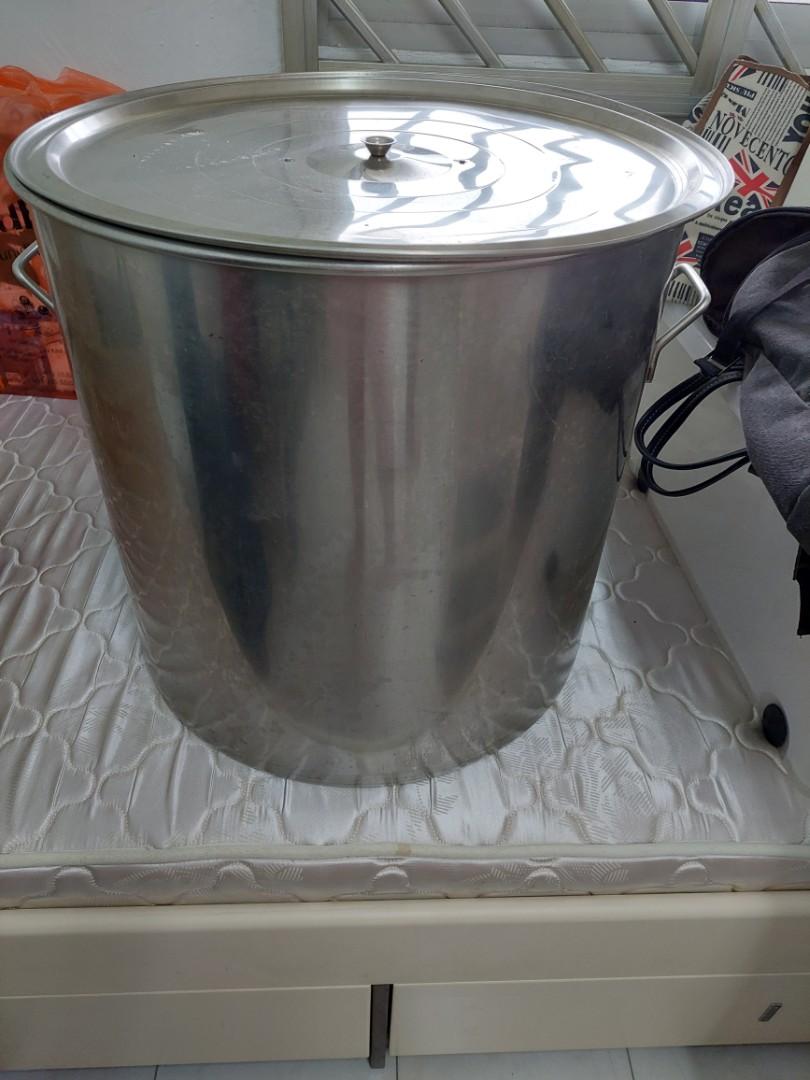 Stainless steel large pot, Furniture & Home Living, Kitchenware ...