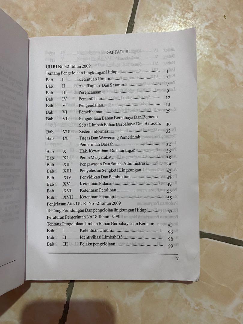 Buku himpunan UU Lingkungan Hidup dan Amdal, Buku & Alat Tulis, Buku ...