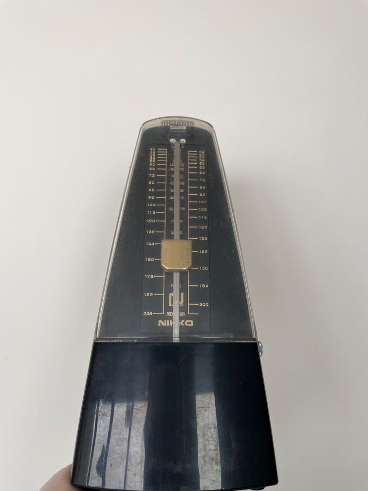 Classic Nikko analog/mechanical metronome - pyramid shaped, Hobbies ...