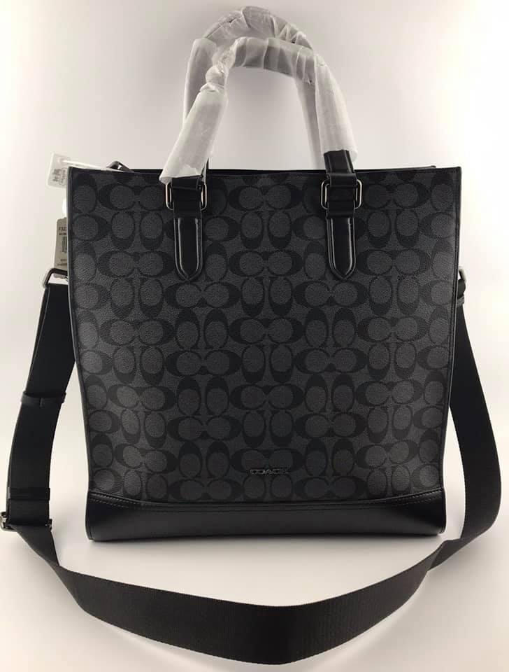 Coach Graham Structured Tote In Signature Canvas, Men's Fashion, Bags ...