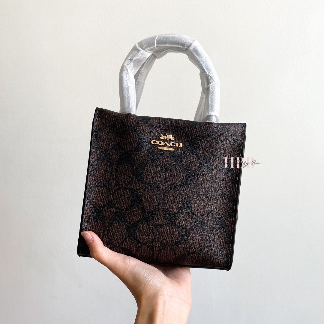 Coach Mini Cally in Signature Canvas, Barang Mewah, Tas & Dompet di ...