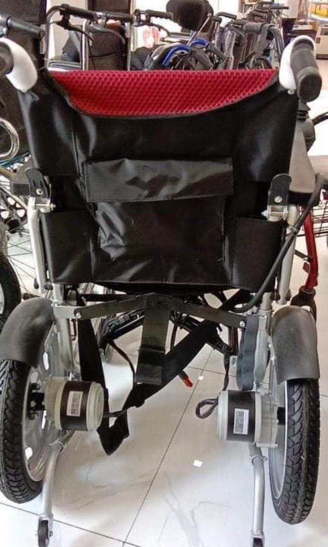 ELECTRIC WHEELCHAIR (Ez Rider PW1000), Health & Nutrition, Assistive ...
