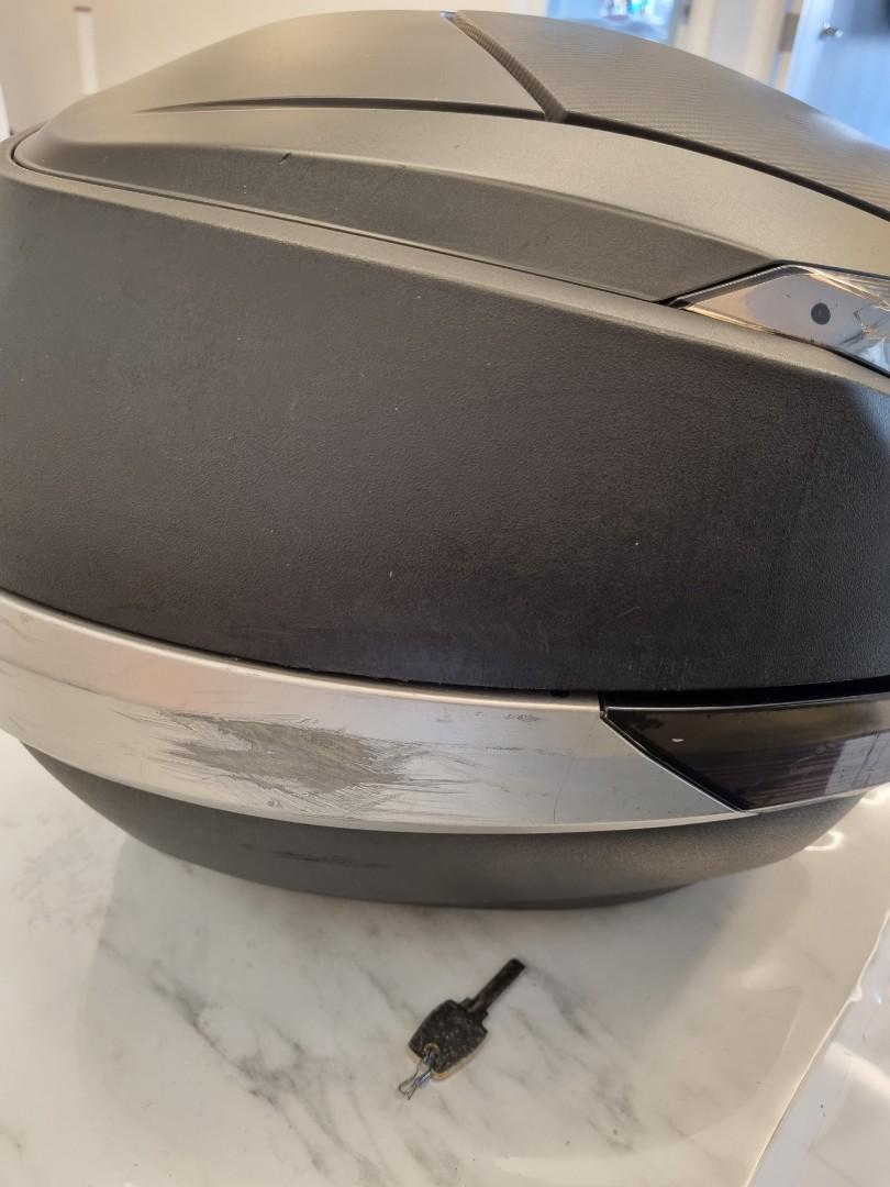 Givi V47 box (Carbon design), Motorcycles, Motorcycle Accessories on ...