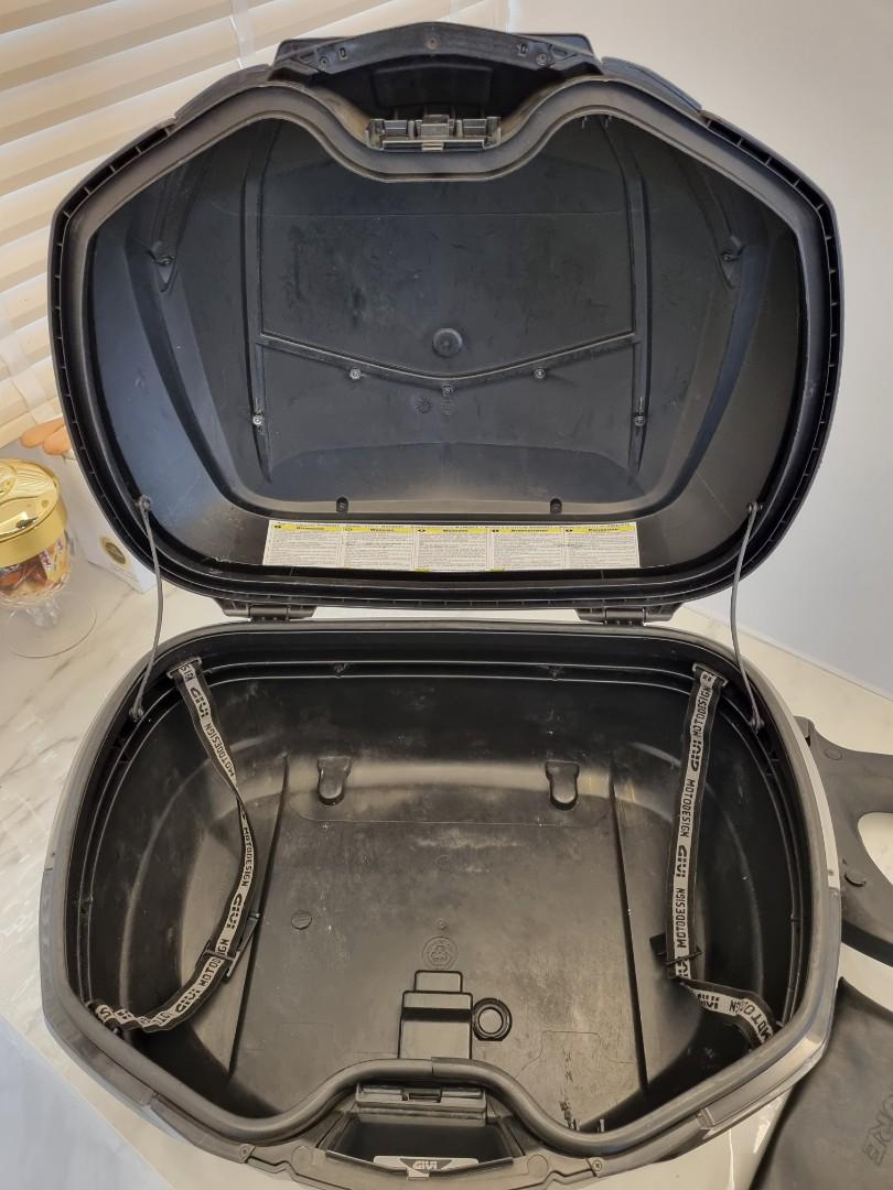 Givi V47 box (Carbon design), Motorcycles, Motorcycle Accessories on ...