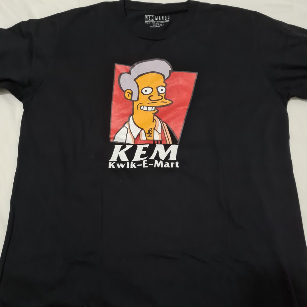 Kaos Apu The Simpsons Kwik e Mart, Fesyen Pria, Pakaian , Atasan di ...
