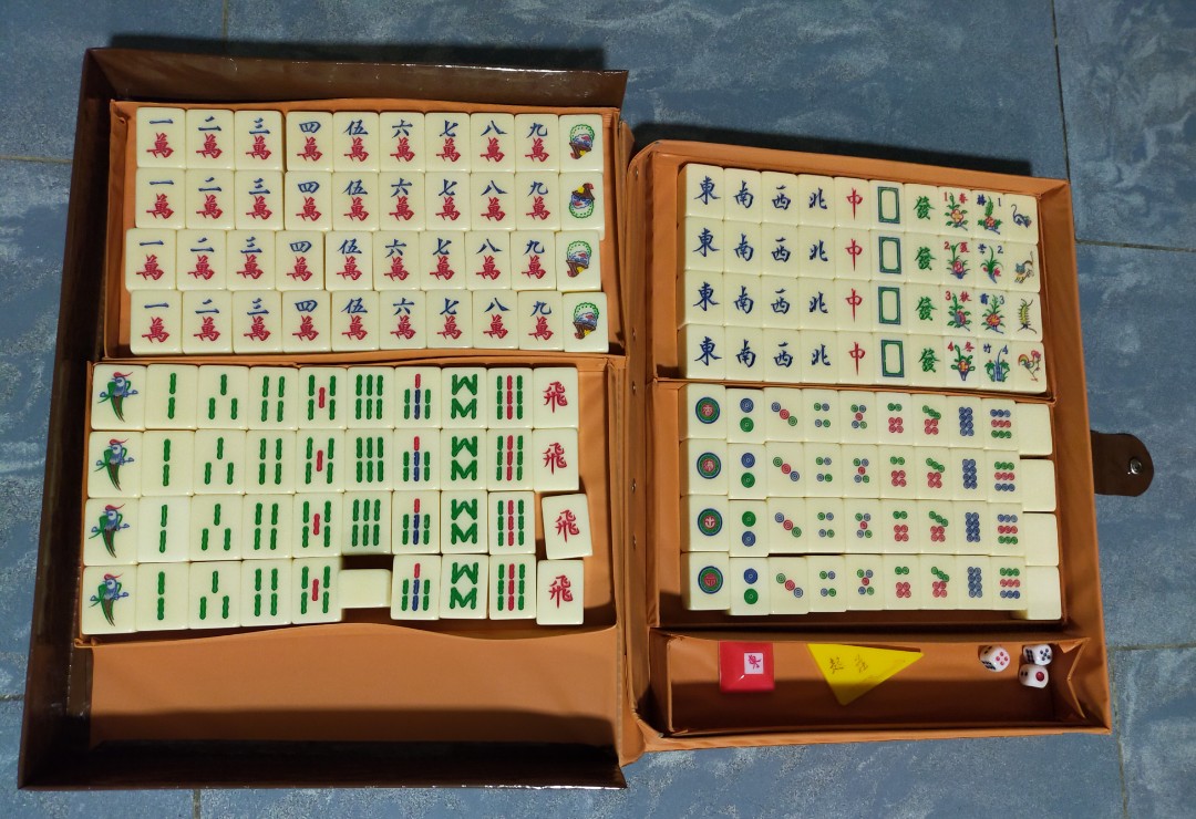 Mahjong Set, Hobbies & Toys, Toys & Games on Carousell