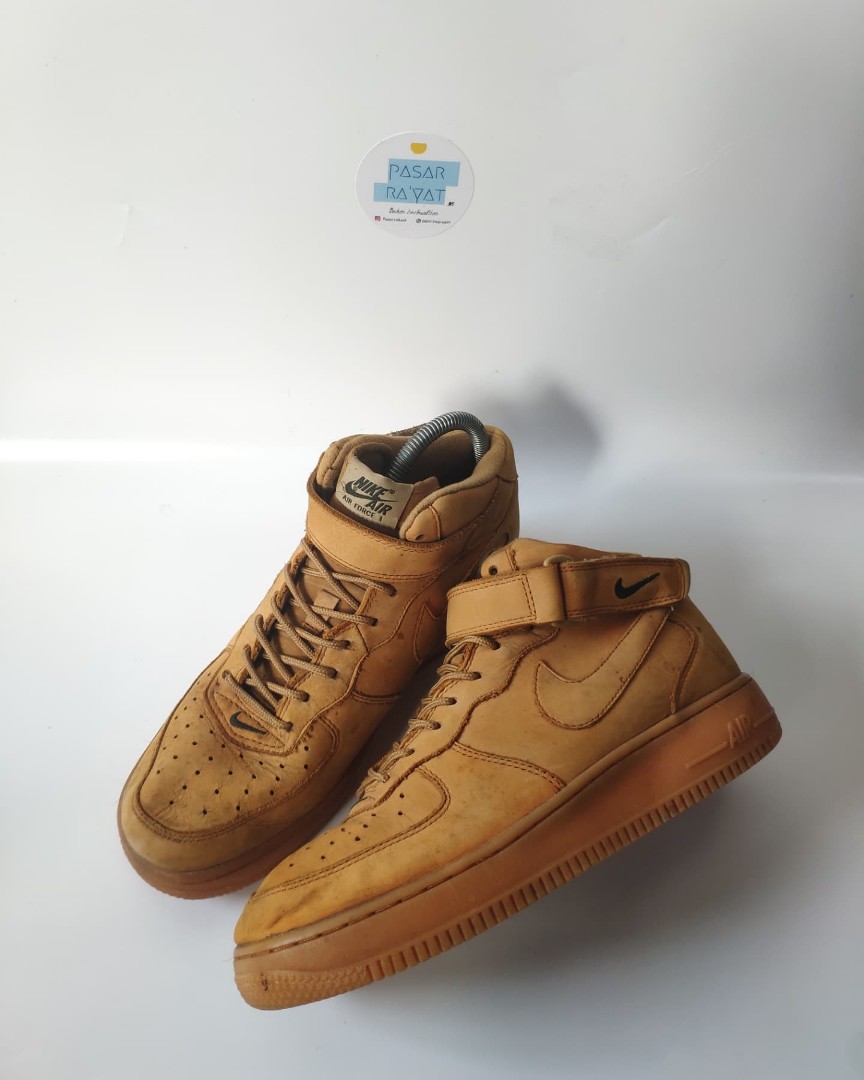 Nike AF1 Mid ' 07 Flax, Fesyen Pria, Sepatu , Sneakers di Carousell